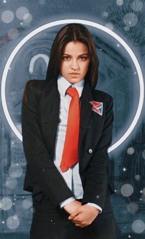 Lupita Rebelde Fantasias Papel De Parede Celular