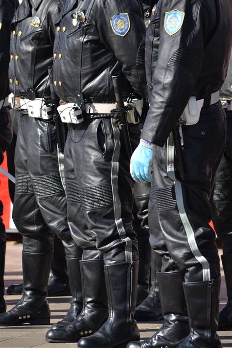 「mc Leathers」おしゃれまとめの人気アイデア｜pinterest｜edward Murray【2024】 男性警察官 白バイ レザー