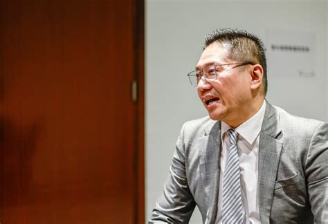 十一黃金周︱邵家輝︰旅客數字已回復至2018年時約六至七成 或涉航空承載力等因素 星島日報