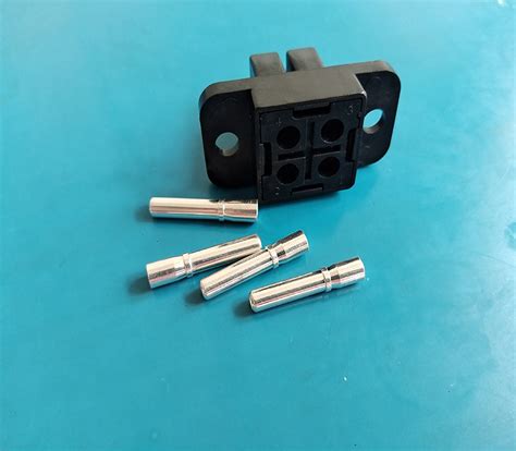 Heavy Duty Ac Dc 35a 4pin Power Modular Connector For Battery Charging