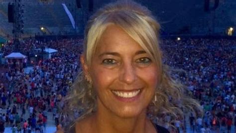 Infermiera Di 48 Anni Muore Davanti Al Figlio