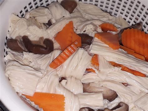 Cooking Pleasure Braised Mushrooms With Fresh Fu Chok