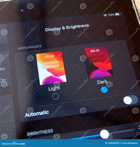 Ipados Ios Dark Mode Menu To Switch Between Light And Dark Mode