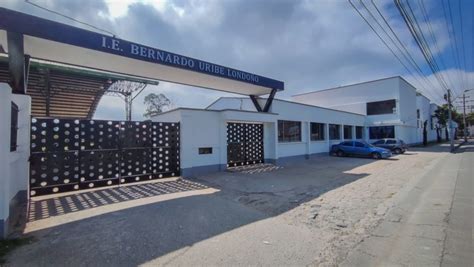Salones Portería Y Otros Espacios De La I E Bernardo Uribe Londoño