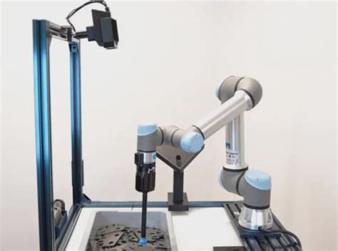 6 Axis 10kg Payload Collaborative Robot Arm Ur10e With Onrobot Robotic Gripper Universal Robot