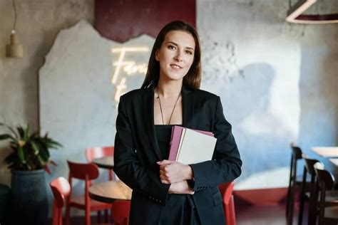 La Figura Del Jefe De Sala En Hostelería Funciones E Importancia