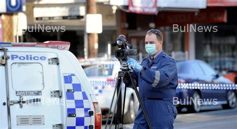 Полицаи раниха 4 души в Сидни при стрелба срещу въоръжен с нож мъж