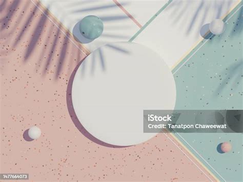 3d는 여름 배경이 있는 야자수 잎의 그림자가 있는 제품을 모형화하고 전시하기 위한 흰색 빈 실린더 프레임의 평면도를 렌더링