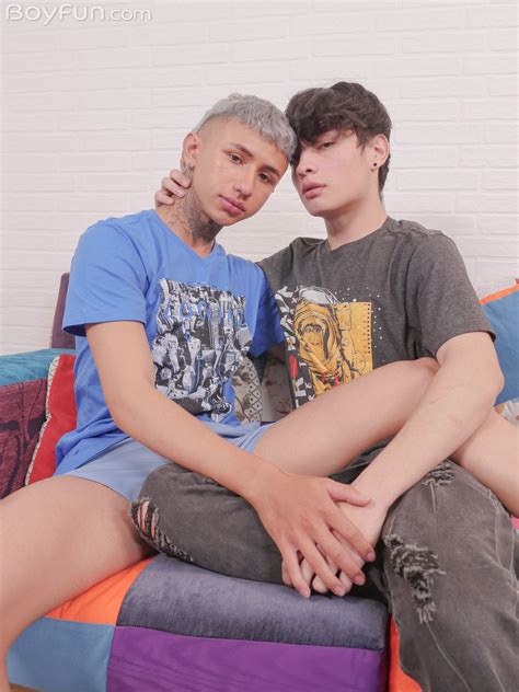 Gay Boys Archi Gold His Roommate Suck Each Other S Big Cock Have Anal Sex Coedcherry Com