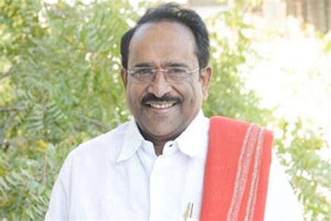 Paruchuri Deciphers Baahubali Code