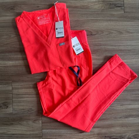 Nwt Figs Fiery Coral Scrub Set Size S P