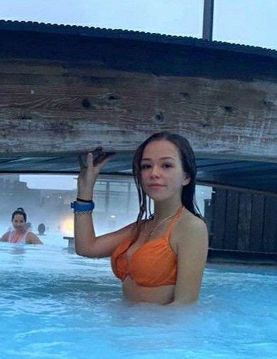 7 Latest Hot Connie Talbot Bikini Pics