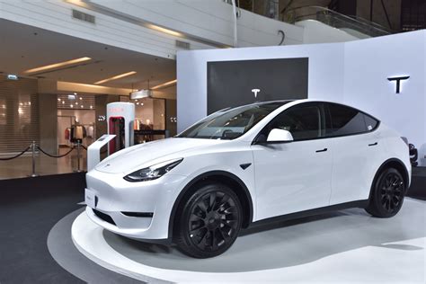 รถยนต์เทสลา Tesla Model Y ราคา สเปค โปรโมชั่นล่าสุด เช็คราคา คอม