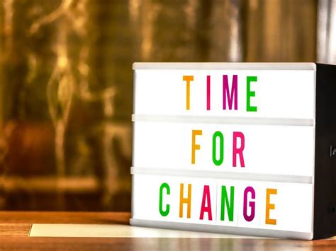 Злети та падіння 5 знаків Зодіаку на яких чекають зміни в особистому житті у березні 2025