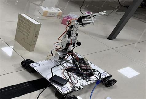 多功能图书整理机器人 机器谱 Robotway