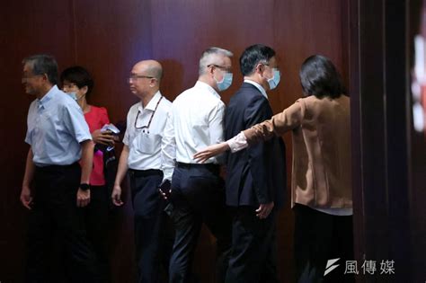 獨家》總統大選前最敏感聚會！國安局晚間密宴兩岸、情治首長 風傳媒