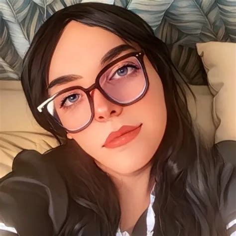 Louise Jerks Off To Porn And Cums In Panties Xhamster