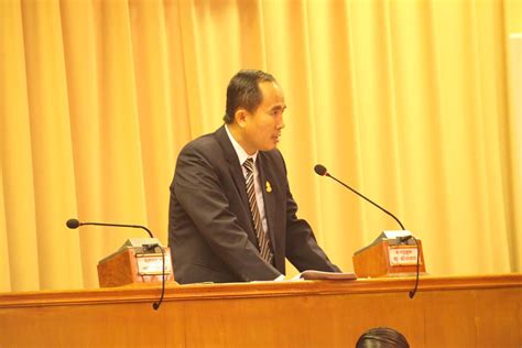 សម្តេចវិបុលសេនាភក្តី សាយ ឈុំ អញ្ជើញជាអធិបតី បើកកិច្ចប្រជុំវិសាមញ្ញព្រឹទ្ធសភា នីតិកាលទី៣ វិមាន៧មករា