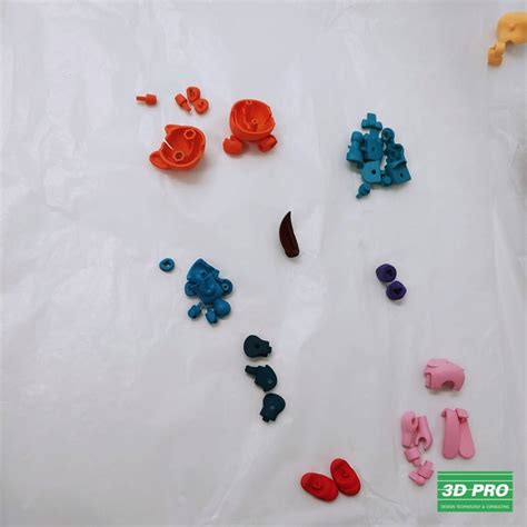 3d프린팅으로 플라스틱 도색 피규어 출력물 제작3d프린터로 출력후 도색무광유광대학생 졸업작품sla 레이저 방식abs Like 레진 소재쓰리디프로3d프로