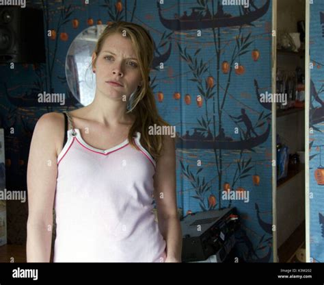 Hot Sexy Andrea Lowe Bikini Pics