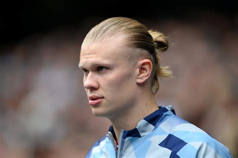 Kampf Um Erling Haaland Oliver Kahn Erklärt Warum Sich Der Fc Bayern