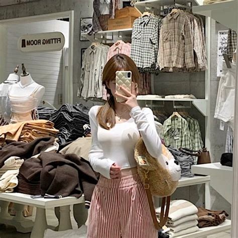 슬림 스퀘어넥 크롭 티셔츠 러블리 캐주얼 데일리 데이트 여성 기본 편한 얇은 귀여운