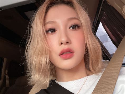 프로미스나인 이채영 이서연 백지헌 촬스의 이슈와 유머