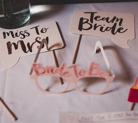 Bridal Shower Card Message Examples And Ideas For Any Occasion