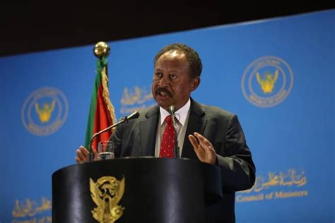 حمدوك اتفاق على تسليم الرئيس السوداني المعزول عمر البشير والمطلوبين