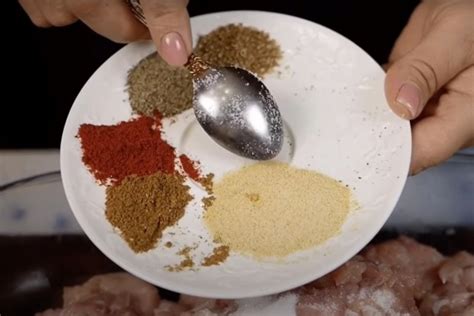 უგემრიელესი ქათმის რულეტი რომელიც ოჯახის ყველა წევრს მოეწონება