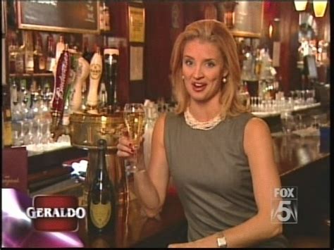 Pictures Of Laurie Dhue