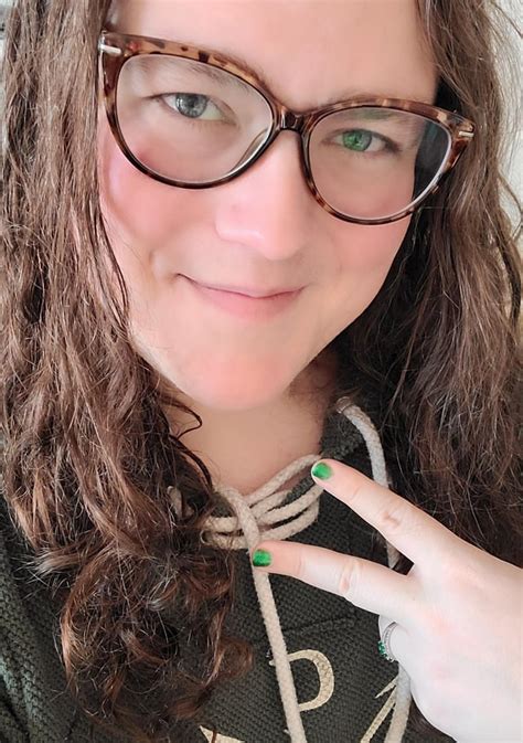 Gentle And Nerdy Vibes To Yall Lovelies Today 💖 Rtransmilfs