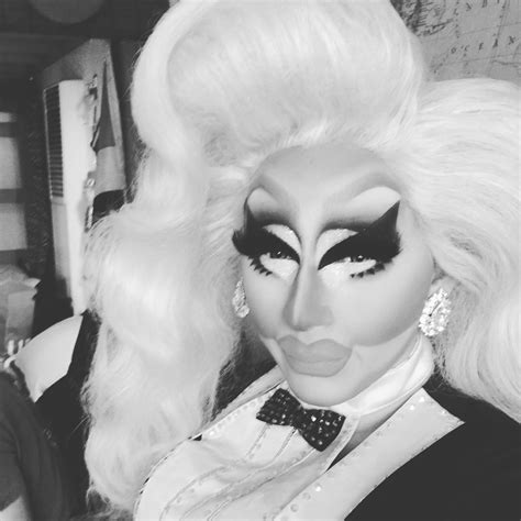 Trixie Mattel On Twitter God I M Beautiful Https T Co Rrdvieb Ie