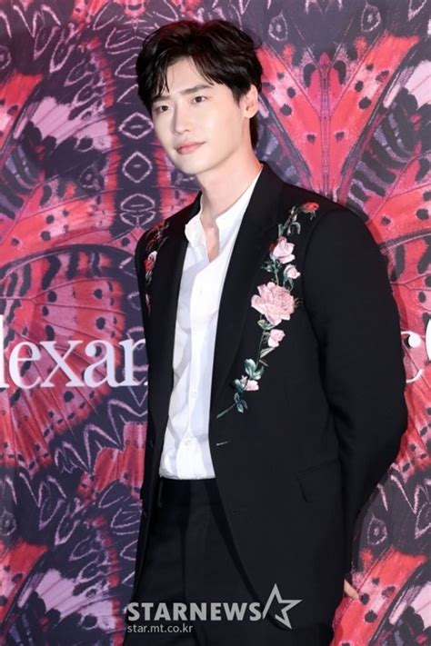 이종석 자카르타에 억류 “저와 스텝 여권 가져가서 돌려주지 않고 있다 ”