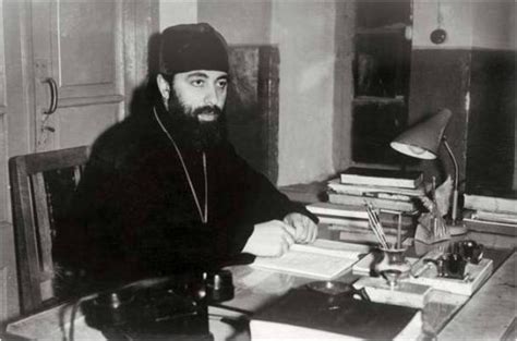 როგორ დაიწყო ილია მეორეს სასულიერო ცხოვრება უნიკალური ფოტოები