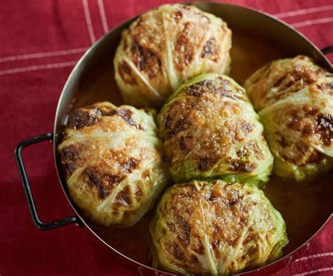 体が温まる寒い日のご馳走！スパイスたっぷり焼きロールキャベツ Dancyu ダンチュウ 食こそエンターテインメント