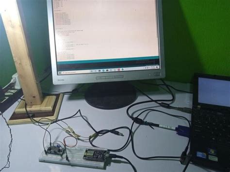 microcontroller programming with usb cable and laptop download