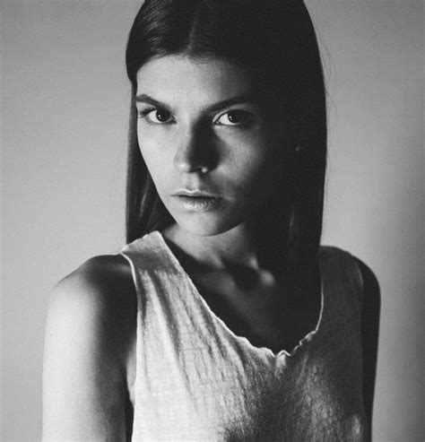 Laura M Amaze Models