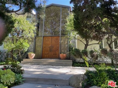 2633 Zorada Dr Los Angeles Ca 90046 See Est Value Schools And More