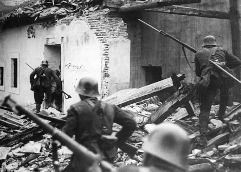 Spanish Civil War 50 Powerful Photos Of The Horrific Conflict