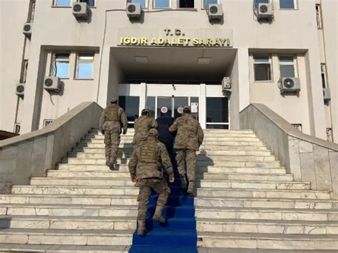 Iğdırda ölü Bulunan Gencin Katil Zanlısı Olarak Arkadaşı Tutuklandı
