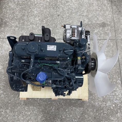 New D1105 Ef07 Engine Assembly 2400rpm 154kw For Kubota D1105 Original