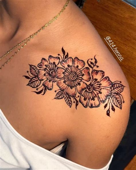 Collarbone Henna Design Red Henna In 2025 Henna Tattoo Designs Hand