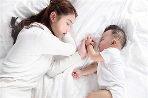 请不住家保姆一个月多少钱 云荷家政百科