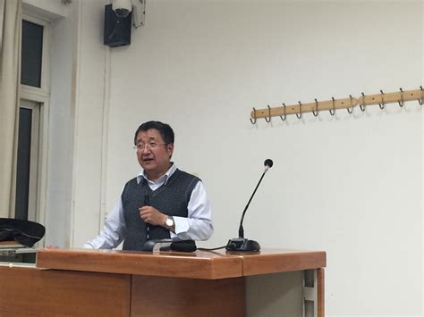 设计与艺术学院 中文教研室举办平凡的世界导读讲座