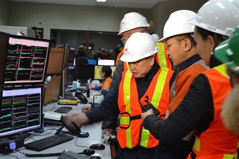 Монгол Улсын Их Хурлын дарга Зандаахүүгийн Энхболд Өмнөговь аймагт ажиллалаа