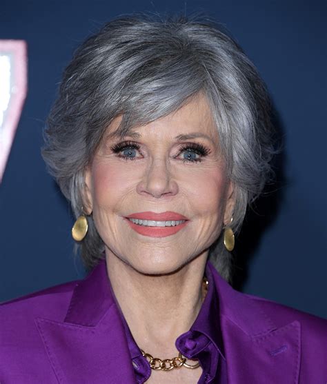 How To Perfectly Blend Brown And Grey Hair With Highlights And