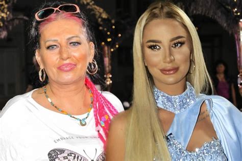 Da Li Je Ovo Aleks NikoliĆ Bivša Zadrugarka Okačila Obnaženu Djevojku