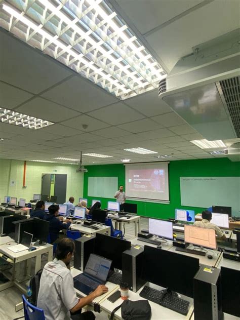 Introduction To Computational Fluid Dynamic Using Openfoam Wave Modelling Centre For River