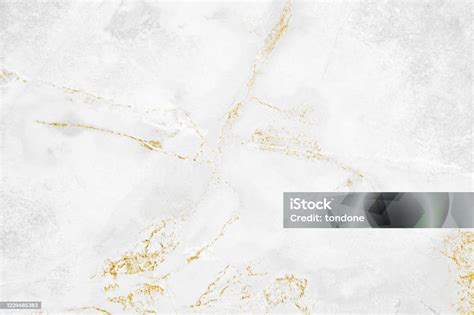 표지 책이나 벽지 및 배너 웹 사이트에 대한 빛나는 황금 라인 패턴 추상적 인 배경 디자인흰색과 금색 대리석 고급 벽 질감 대리석에 대한 스톡 사진 및 기타 이미지 Istock